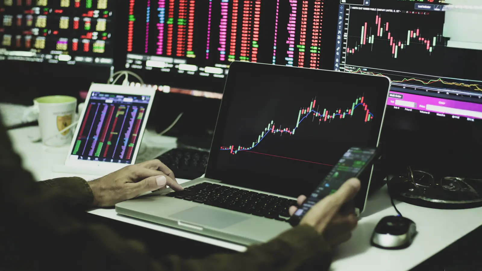 Paras Defence Gains 2.94% on ₹26.6 Cr OLF Order Win