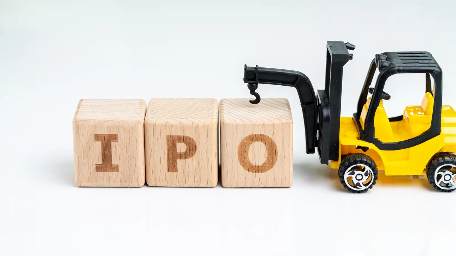 Avaada Electro Files ₹10,000 Cr IPO to Boost Solar Output