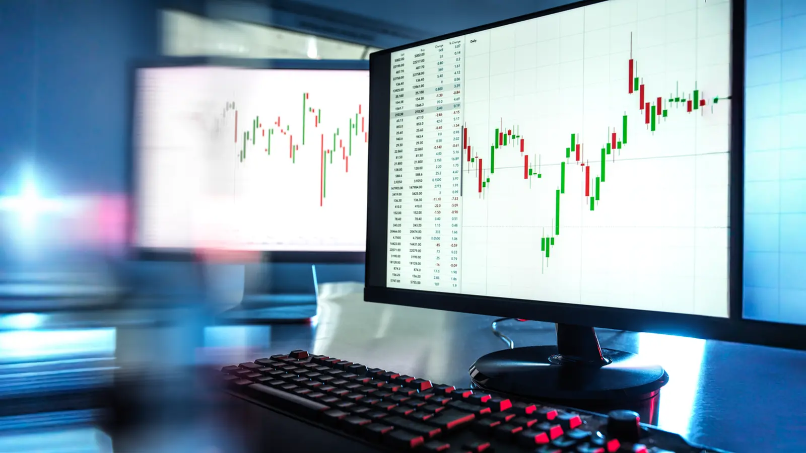 Adani Enterprises Rights Issue Opens at ₹1,800; Share Price Near ₹2,385